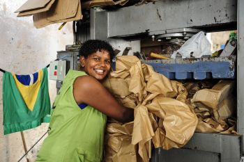 Dia do catador de material reciclável alerta para preservação do meio ...