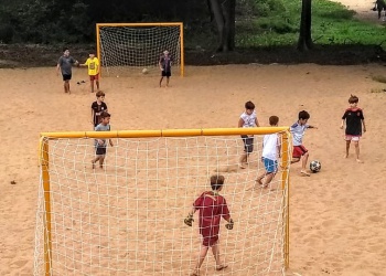 Orla de Jardim Camburi ganha dois campos de futebol de areia ...
