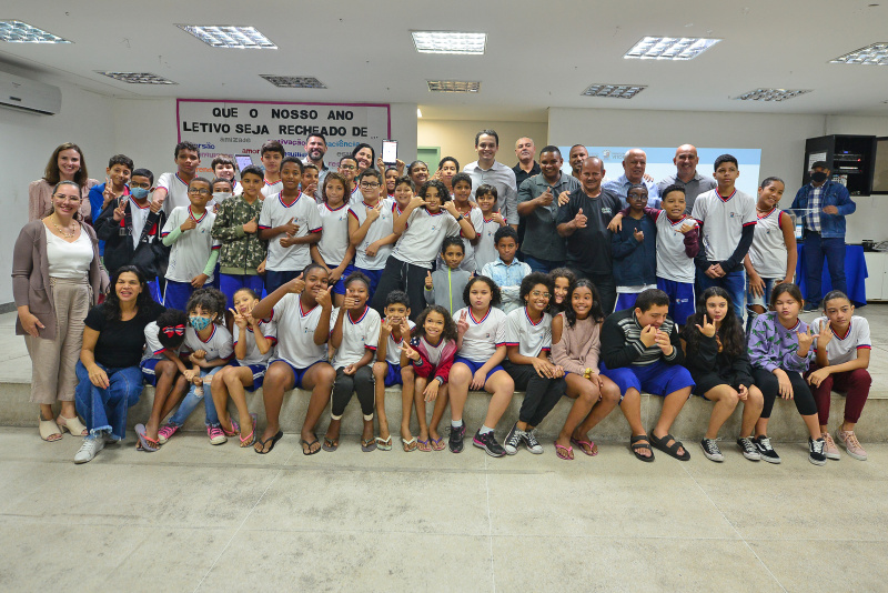 Estudantes de Antonio Honório e Itararé recebem tablets com internet ...